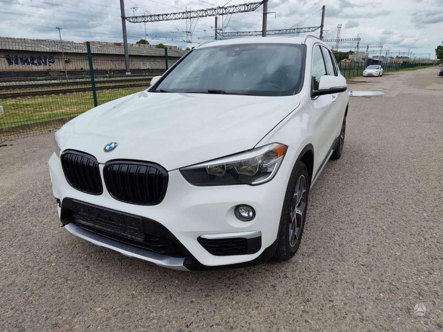 Balts BMW X1 2019 Šauļi, ar dzinēja tilpumu 2.00 L un nobraukumu 133 tūkst. km par 14900 €, foto 1 vietnē AUTOMOTO.COM.LV