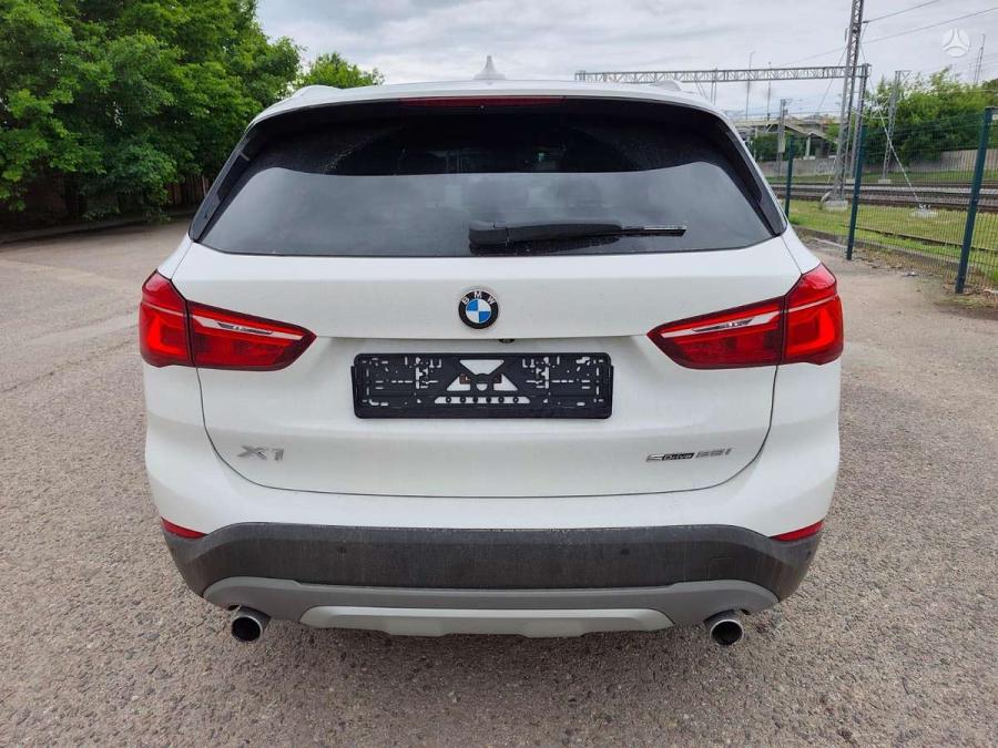 Balts BMW X1 2019 Šauļi, ar dzinēja tilpumu 2.00 L un nobraukumu 133 tūkst. km par 14900 €, foto 6 vietnē AUTOMOTO.COM.LV