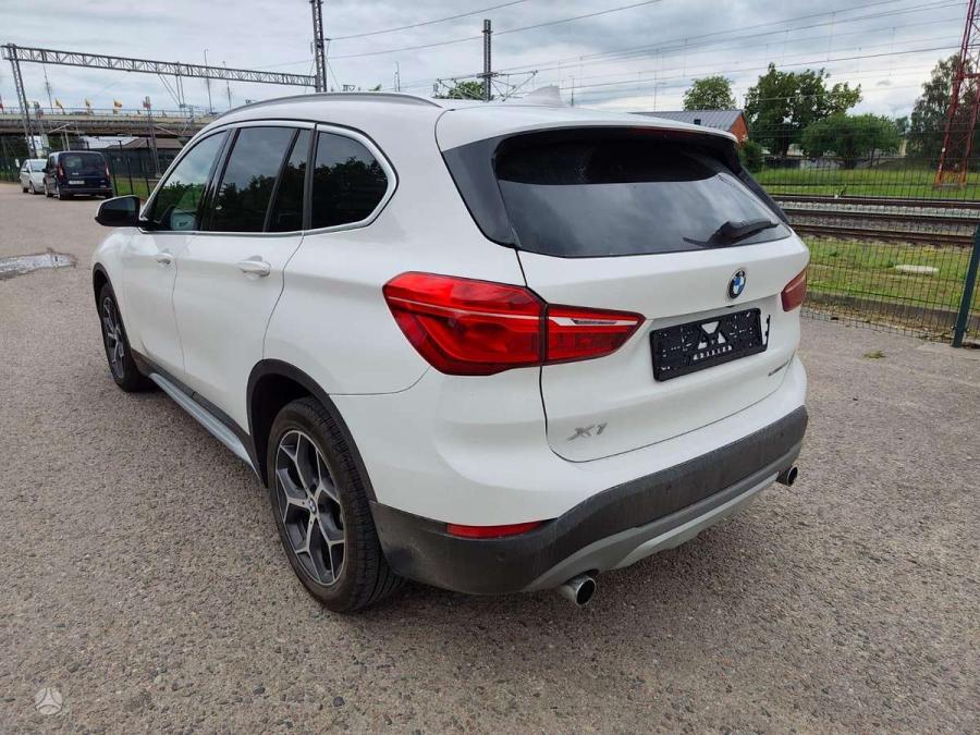 Balts BMW X1 2019 Šauļi, ar dzinēja tilpumu 2.00 L un nobraukumu 133 tūkst. km par 14900 €, foto 7 vietnē AUTOMOTO.COM.LV