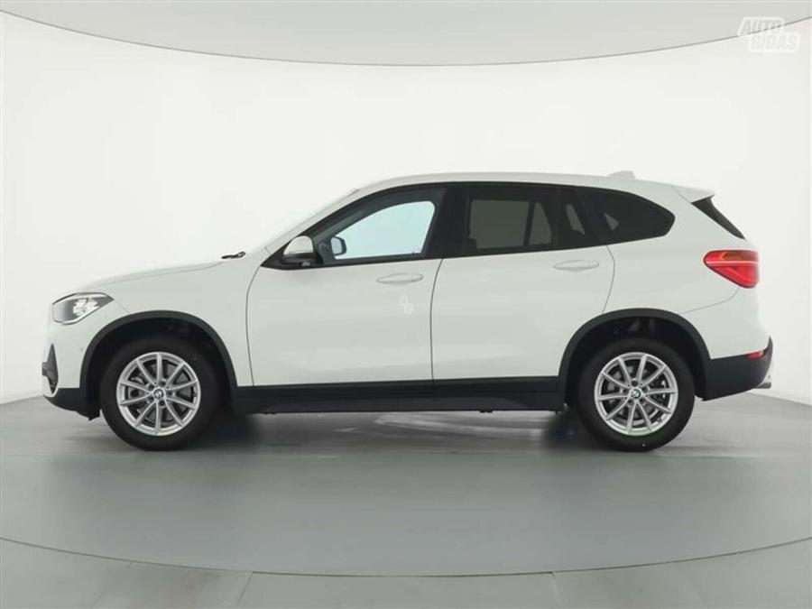 White BMW X1 2020 in Kaunas, with an engine capacity of 2.00 L and mileage of 67 thousand km for 25853 €, photo 2 on AUTOMOTO.COM.LV