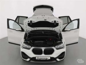 White BMW X1 2020 in Kaunas, with an engine capacity of 2.00 L and mileage of 67 thousand km for 25853 €, photo 12 on AUTOMOTO.COM.LV
