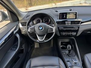 White BMW X1 2020 in Vilnius, with an engine capacity of 2.00 L and mileage of 263 thousand km for 16500 €, photo 4 on AUTOMOTO.COM.LV