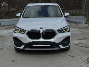 White BMW X1 2020 in Vilnius, with an engine capacity of 2.00 L and mileage of 263 thousand km for 16500 €, photo 14 on AUTOMOTO.COM.LV