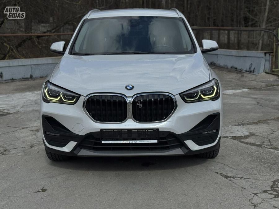 White BMW X1 2020 in Vilnius, with an engine capacity of 2.00 L and mileage of 263 thousand km for 16500 €, photo 14 on AUTOMOTO.COM.LV