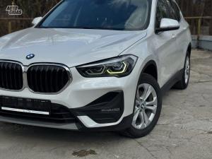 White BMW X1 2020 in Vilnius, with an engine capacity of 2.00 L and mileage of 263 thousand km for 16500 €, photo 18 on AUTOMOTO.COM.LV