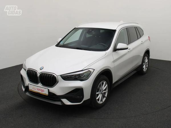 White BMW X1 2020 in Vilnius, with an engine capacity of 2.00 L and mileage of 233 thousand km for 15999 €, photo 1 on AUTOMOTO.COM.LV