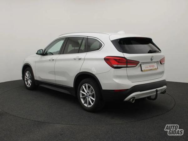 White BMW X1 2020 in Vilnius, with an engine capacity of 2.00 L and mileage of 233 thousand km for 15999 €, photo 7 on AUTOMOTO.COM.LV