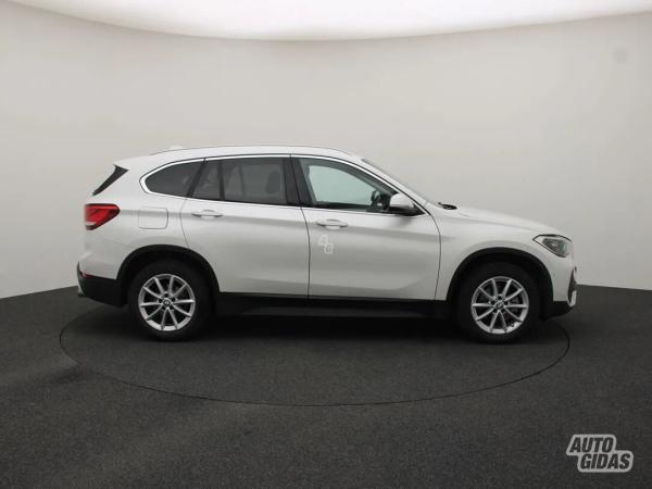 White BMW X1 2020 in Vilnius, with an engine capacity of 2.00 L and mileage of 233 thousand km for 15999 €, photo 9 on AUTOMOTO.COM.LV