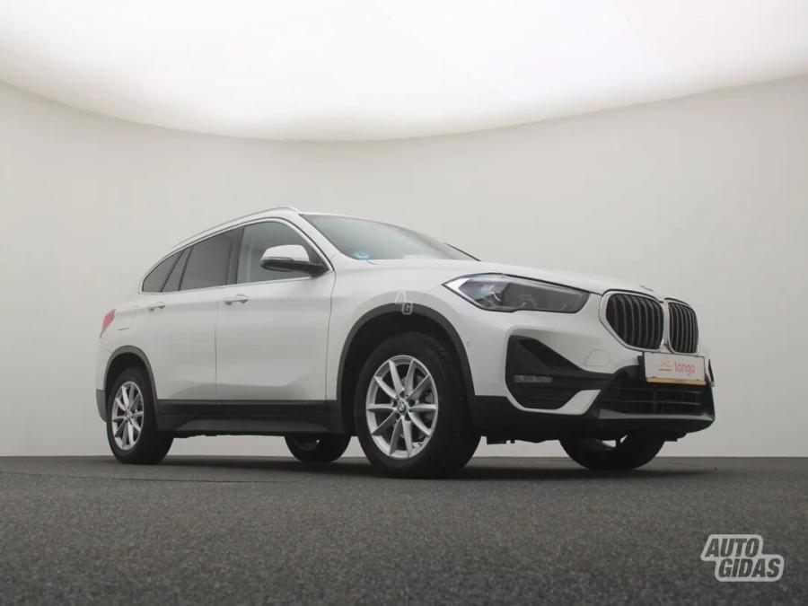 White BMW X1 2020 in Vilnius, with an engine capacity of 2.00 L and mileage of 233 thousand km for 15999 €, photo 12 on AUTOMOTO.COM.LV