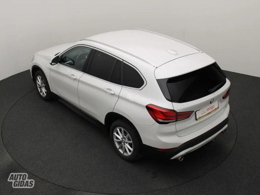 White BMW X1 2020 in Vilnius, with an engine capacity of 2.00 L and mileage of 233 thousand km for 15999 €, photo 13 on AUTOMOTO.COM.LV