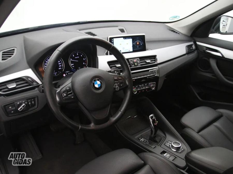 White BMW X1 2020 in Vilnius, with an engine capacity of 2.00 L and mileage of 233 thousand km for 15999 €, photo 17 on AUTOMOTO.COM.LV