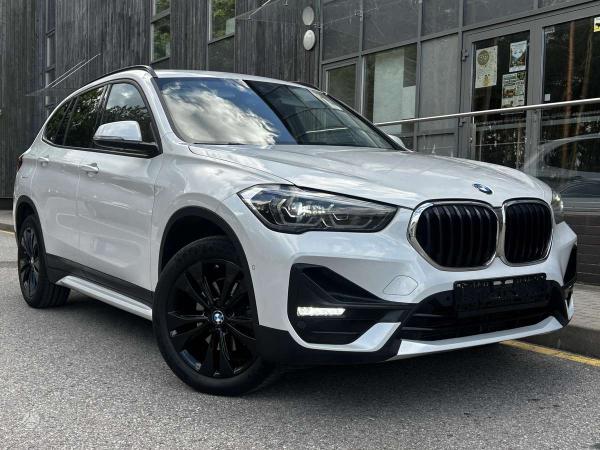 White BMW X1 2020 in Utena, with an engine capacity of 2.00 L and mileage of 196 thousand km for 16200 €, photo 1 on AUTOMOTO.COM.LV
