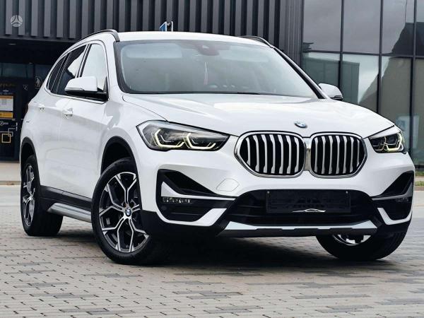 White BMW X1 2020 in Siauliai, with an engine capacity of 2.00 L and mileage of 242 thousand km for 16350 €, photo 1 on AUTOMOTO.COM.LV
