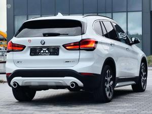 White BMW X1 2020 in Siauliai, with an engine capacity of 2.00 L and mileage of 242 thousand km for 16350 €, photo 9 on AUTOMOTO.COM.LV