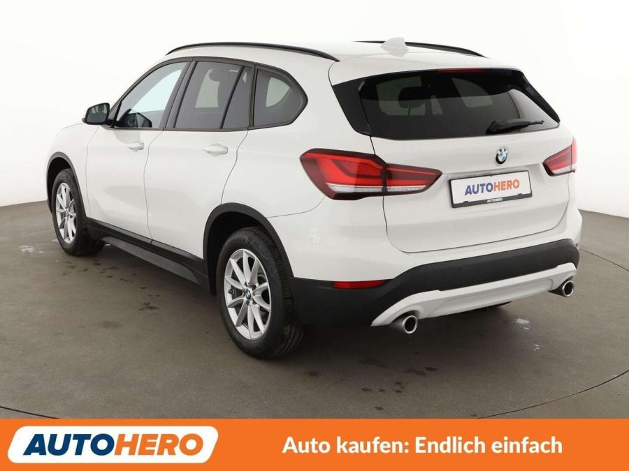 Balts BMW X1 2021 Kauņa, ar dzinēja tilpumu 2.00 L un nobraukumu 55 tūkst. km par 29363 €, foto 4 vietnē AUTOMOTO.COM.LV