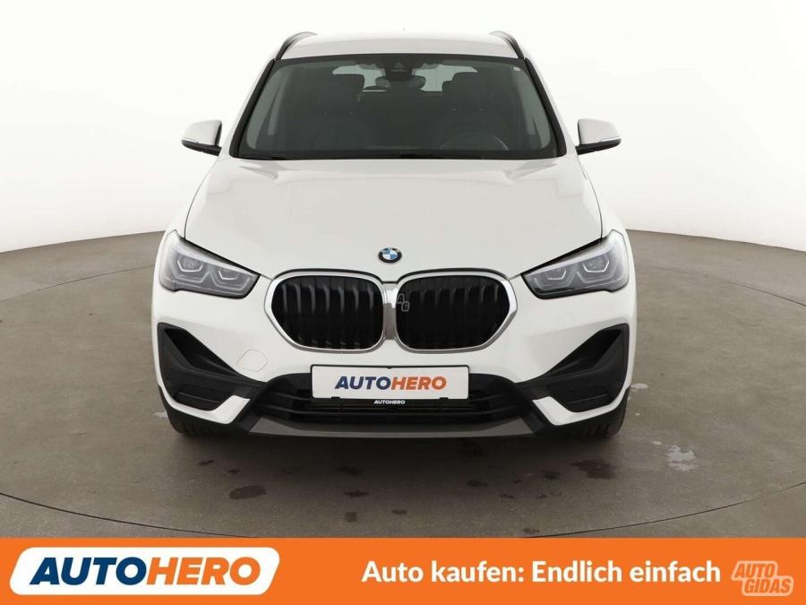 Balts BMW X1 2021 Kauņa, ar dzinēja tilpumu 2.00 L un nobraukumu 55 tūkst. km par 29363 €, foto 9 vietnē AUTOMOTO.COM.LV