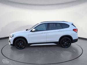 Balts BMW X1 2021 Kauņa, ar dzinēja tilpumu 1.50 L un nobraukumu 59 tūkst. km par 31051 €, foto 3 vietnē AUTOMOTO.COM.LV
