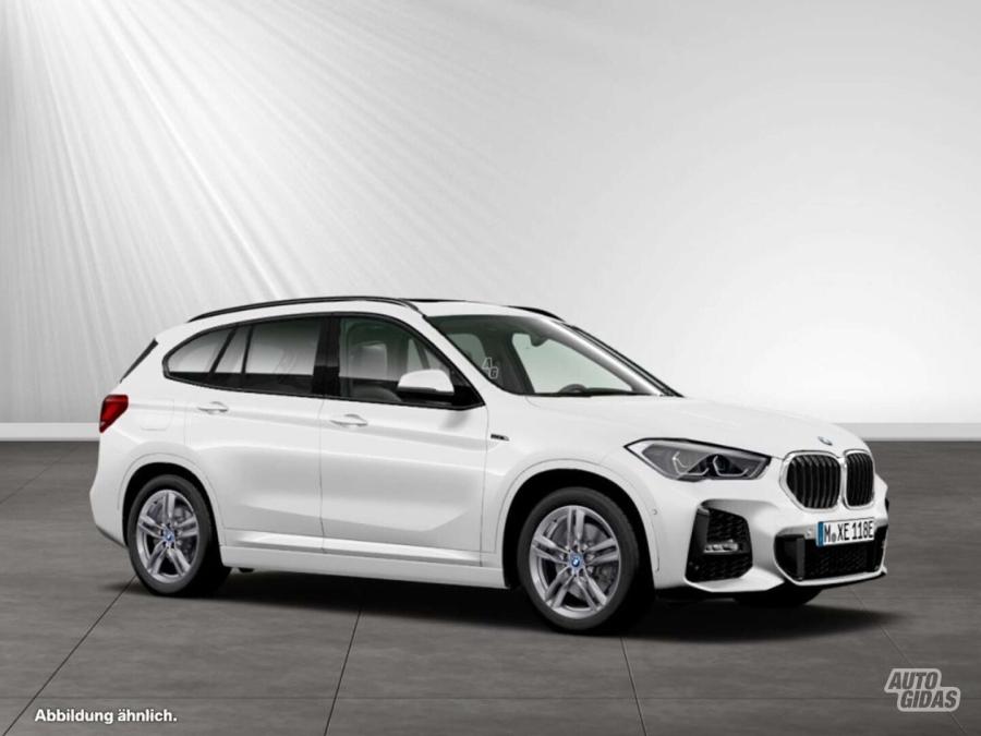 Balts BMW X1 2021 Kauņa, ar dzinēja tilpumu 1.50 L un nobraukumu 65 tūkst. km par 29726 €, foto 11 vietnē AUTOMOTO.COM.LV