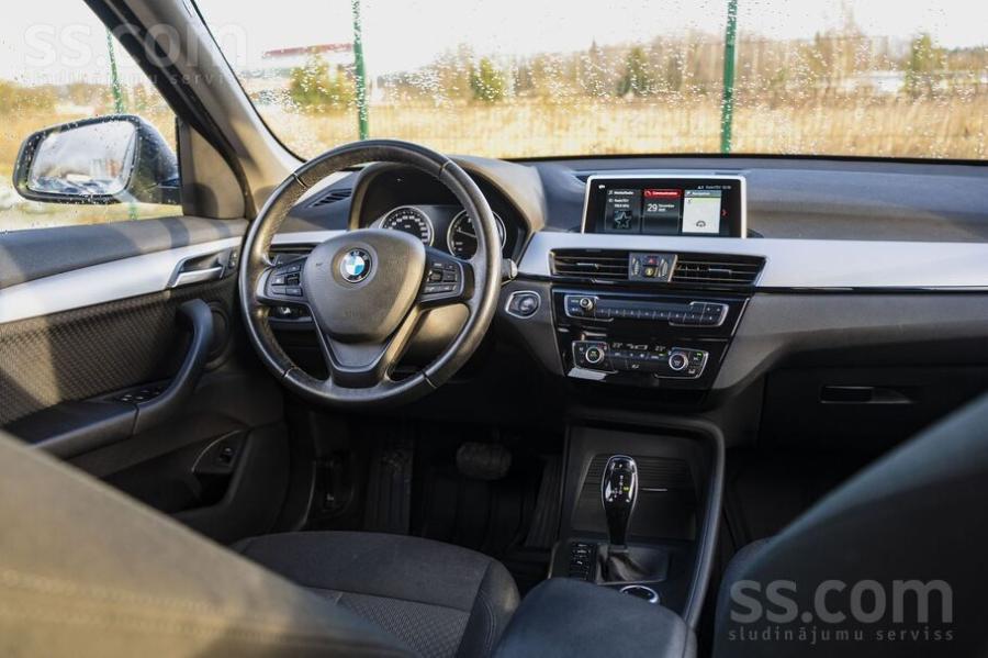 White BMW X1 2021 in Riga, with an engine capacity of 2.00 L and mileage of 252 thousand km for 20990 €, photo 11 on AUTOMOTO.COM.LV