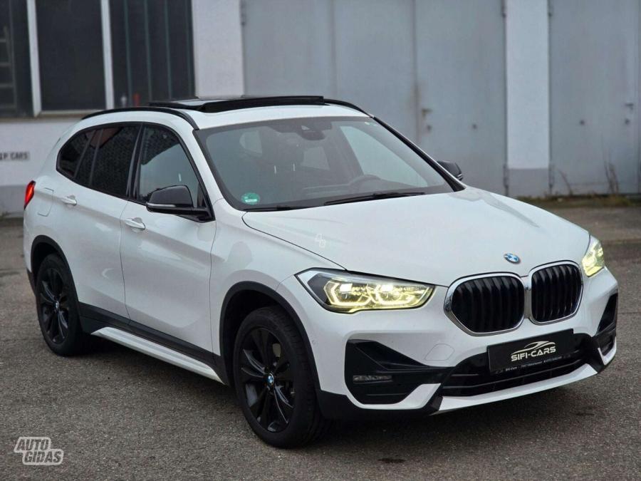Balts BMW X1 2021 Kauņa, ar dzinēja tilpumu 2.00 L un nobraukumu 90 tūkst. km par 29019 €, foto 5 vietnē AUTOMOTO.COM.LV