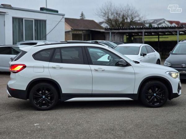 White BMW X1 2021 in Kaunas, with an engine capacity of 2.00 L and mileage of 90 thousand km for 29019 €, photo 7 on AUTOMOTO.COM.LV