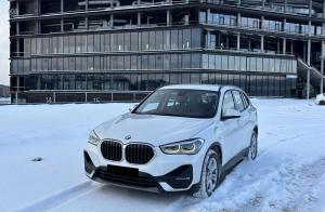 Balts BMW X1 2021 Kauņa, ar dzinēja tilpumu 1.50 L un nobraukumu 124 tūkst. km par 18900 €, foto  vietnē AUTOMOTO.COM.LV