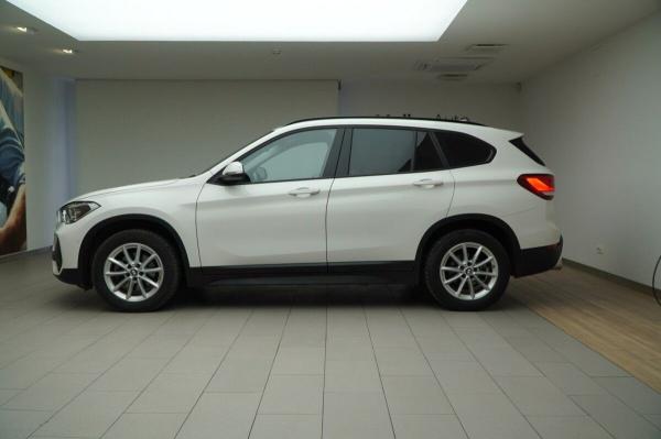 White BMW X1 2021 in Peetri, with an engine capacity of 1.50 L and mileage of 75 thousand km for 20950 €, photo 3 on AUTOMOTO.COM.LV