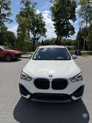 Balts BMW X1 2021 Kauņa, ar dzinēja tilpumu 2.00 L un nobraukumu 290 tūkst. km par 13500 €, foto 5 vietnē AUTOMOTO.COM.LV