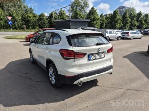 White BMW X1 2021 in Riga, with an engine capacity of 2.00 L and mileage of 254 thousand km for 17490 €, photo 9 on AUTOMOTO.COM.LV