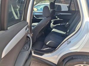 White BMW X1 2021 in Kaunas, with an engine capacity of 1.50 L and mileage of 78 thousand km for 14950 €, photo 12 on AUTOMOTO.COM.LV