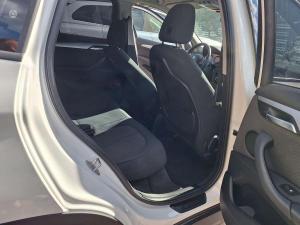 White BMW X1 2021 in Kaunas, with an engine capacity of 1.50 L and mileage of 78 thousand km for 14950 €, photo 15 on AUTOMOTO.COM.LV