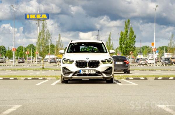 Balts BMW X1 2021 Rīga, ar dzinēja tilpumu 2.00 L un nobraukumu 254 tūkst. km par 17490 €, foto 3 vietnē AUTOMOTO.COM.LV