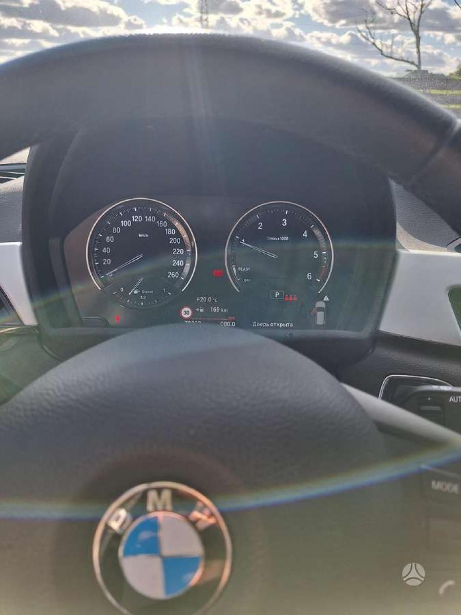 Balts BMW X1 2021 Kauņa, ar dzinēja tilpumu 1.50 L un nobraukumu 78 tūkst. km par 14650 €, foto 19 vietnē AUTOMOTO.COM.LV