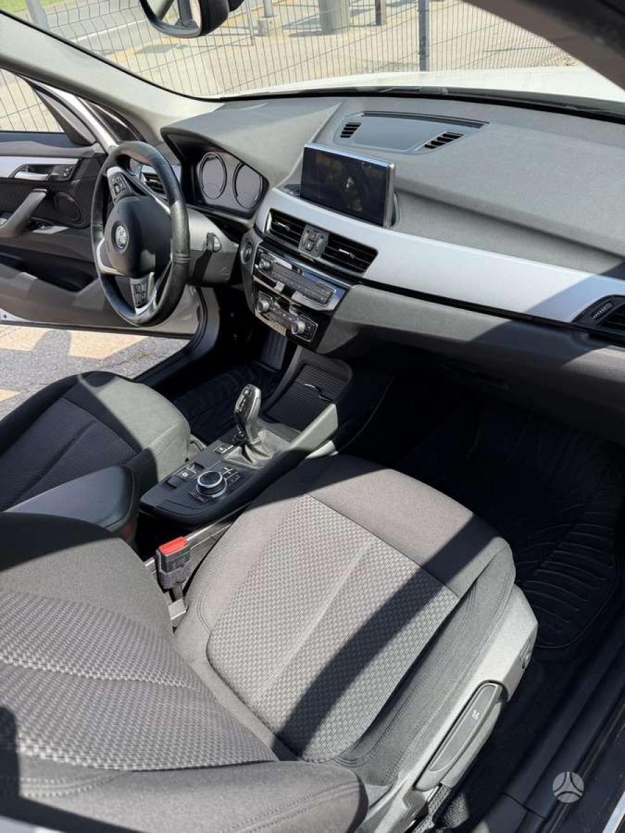 Balts BMW X1 2021 Kauņa, ar dzinēja tilpumu 2.00 L un nobraukumu 300 tūkst. km par 14200 €, foto 15 vietnē AUTOMOTO.COM.LV