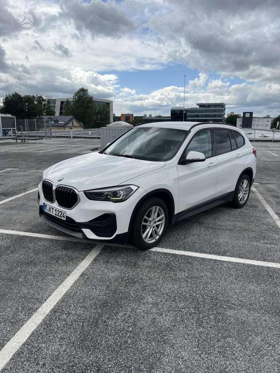 Balts BMW X1 2021 Viļņa, ar dzinēja tilpumu 2.00 L un nobraukumu 290 tūkst. km par 14100 €, foto 1 vietnē AUTOMOTO.COM.LV