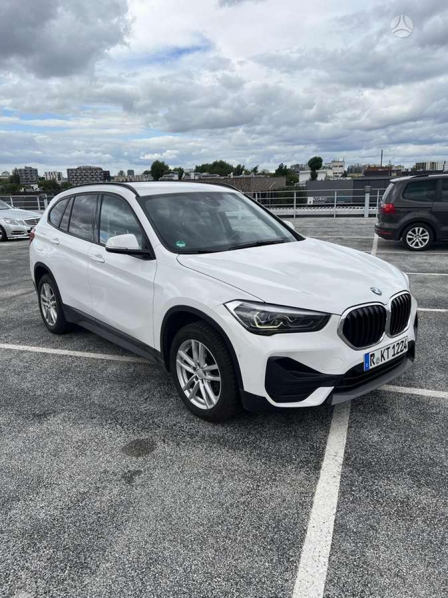 Balts BMW X1 2021 Viļņa, ar dzinēja tilpumu 2.00 L un nobraukumu 290 tūkst. km par 14100 €, foto 3 vietnē AUTOMOTO.COM.LV
