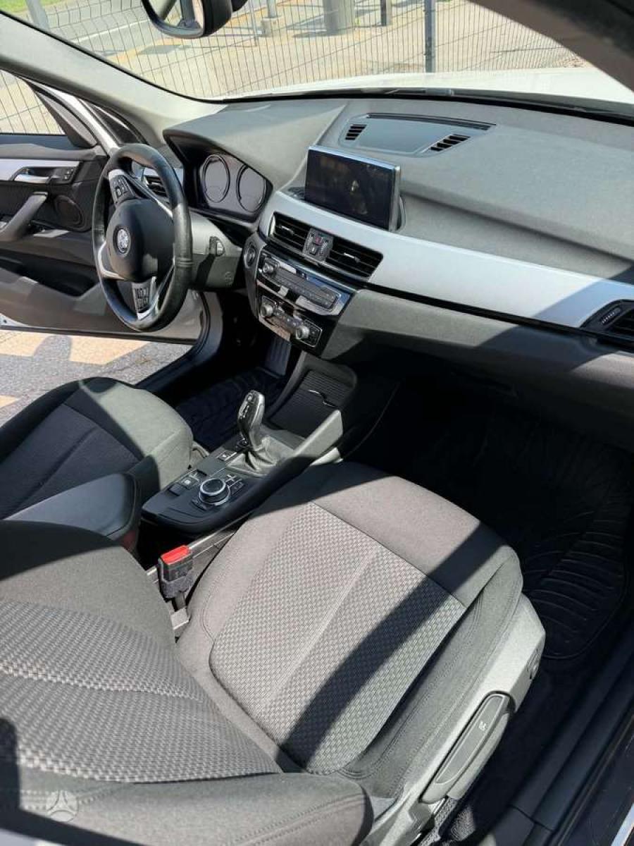 Balts BMW X1 2021 Viļņa, ar dzinēja tilpumu 2.00 L un nobraukumu 290 tūkst. km par 14100 €, foto 6 vietnē AUTOMOTO.COM.LV