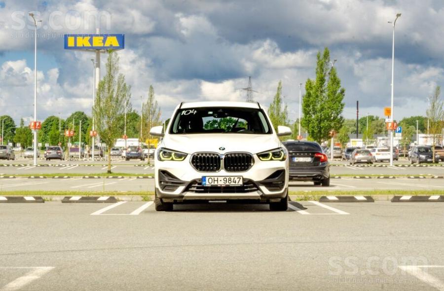 Balts BMW X1 2021 Rīga, ar dzinēja tilpumu 2.00 L un nobraukumu 254 tūkst. km par 15590 €, foto 4 vietnē AUTOMOTO.COM.LV