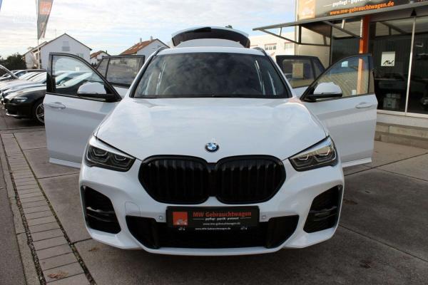 Balts BMW X1 2022 Kauņa, ar dzinēja tilpumu 1.50 L un nobraukumu 27 tūkst. km par 31637 €, foto 4 vietnē AUTOMOTO.COM.LV