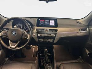 White BMW X1 2022 in Kaunas, with an engine capacity of 1.50 L and mileage of 91 thousand km for 27972 €, photo 12 on AUTOMOTO.COM.LV