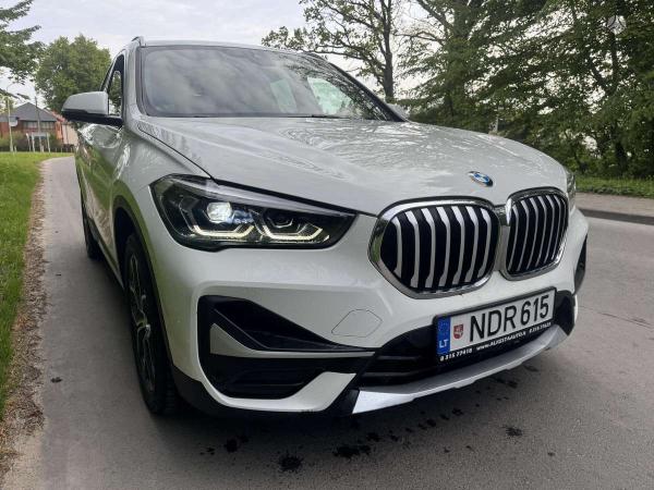 White BMW X1 2022 in Alytus, with an engine capacity of 2.00 L and mileage of 66 thousand km for 18600 €, photo 6 on AUTOMOTO.COM.LV