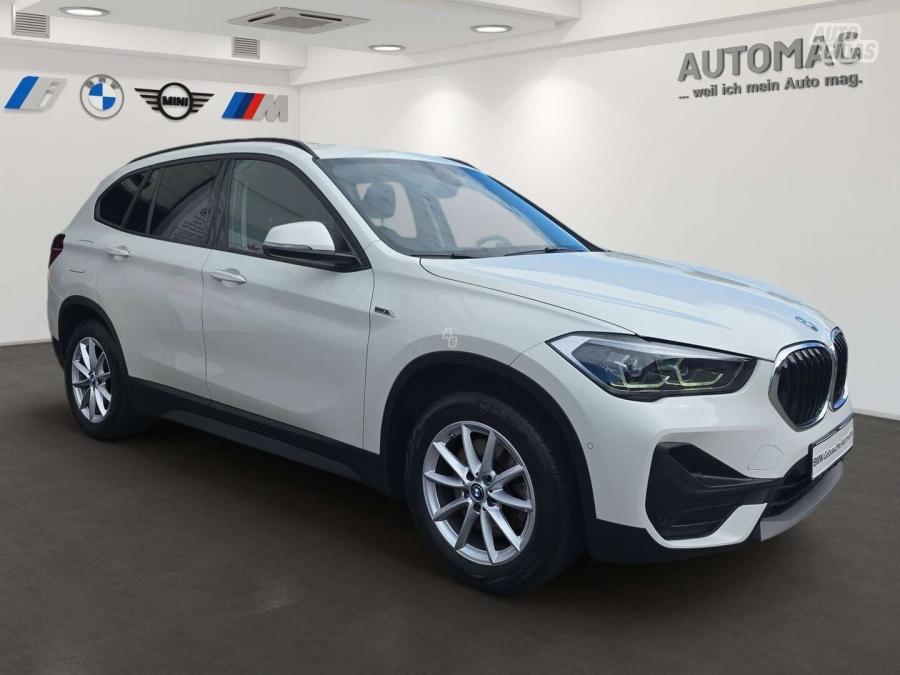Balts BMW X1 2022 Kauņa, ar dzinēja tilpumu 1.50 L un nobraukumu 24 tūkst. km par 31114 €, foto 2 vietnē AUTOMOTO.COM.LV