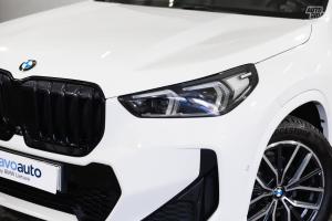 White BMW X1 2022 in Vilnius, with an engine capacity of 1.50 L and mileage of 65 thousand km for 36441 €, photo 6 on AUTOMOTO.COM.LV