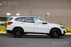White BMW X1 2022 in Riga, with an engine capacity of 2.00 L and mileage of 0 thousand km for 19400 €, photo 8 on AUTOMOTO.COM.LV