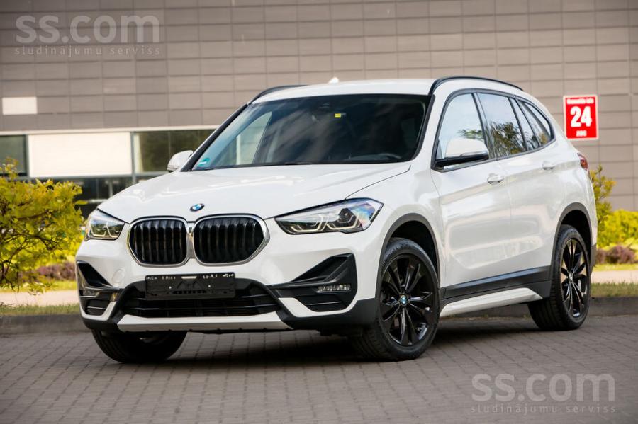Balts BMW X1 2022 Rīga, ar dzinēja tilpumu 2.00 L un nobraukumu 0 tūkst. km par 19400 €, foto 1 vietnē AUTOMOTO.COM.LV