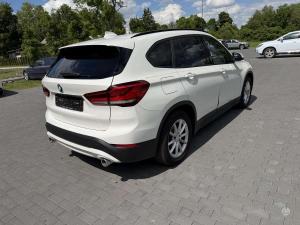 White BMW X1 2022 in Kaunas, with an engine capacity of 2.00 L and mileage of 290 thousand km for 13800 €, photo 13 on AUTOMOTO.COM.LV