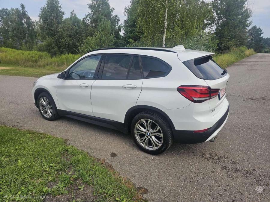 Белый БМВ Х1 2022 в Вильнюс, объемом двигателя 1.50 л и пробегом 158 тыс. км за 16299 €, фото 12 на AUTOMOTO.COM.LV