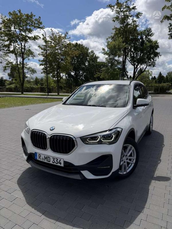 Белый БМВ Х1 2022 в Каунас, объемом двигателя 2.00 л и пробегом 295 тыс. км за 14850 €, фото 1 на AUTOMOTO.COM.LV