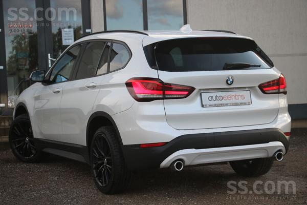 Balts BMW X1 2022 Tukums, ar dzinēja tilpumu 2.00 L un nobraukumu 180 tūkst. km par 19497 €, foto 5 vietnē AUTOMOTO.COM.LV