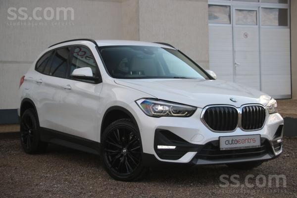 White BMW X1 2022 in Tukums, with an engine capacity of 2.00 L and mileage of 180 thousand km for 19497 €, photo 2 on AUTOMOTO.COM.LV